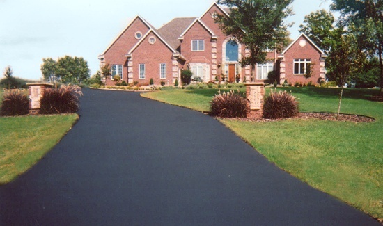 driveway-sealcoating-3 blue bell - Premier Sealcoating & Softwash